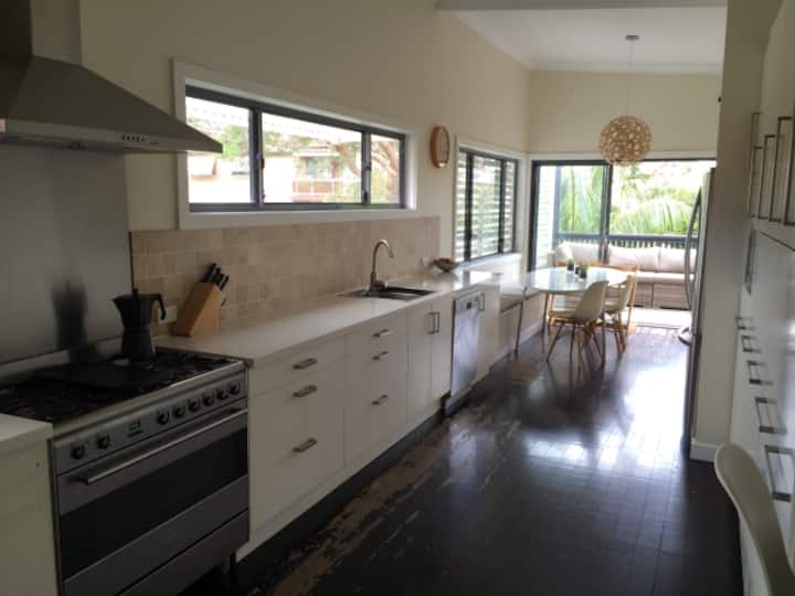 Curly Beach Retreat - Manly