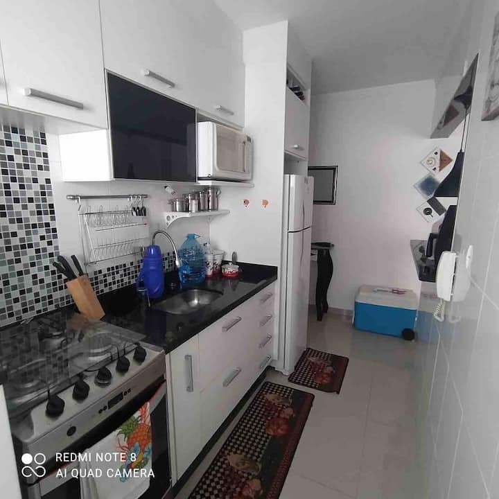 Aconchegante Apto Mobiliado A 600 Metros Da Praia. - Praia Grande