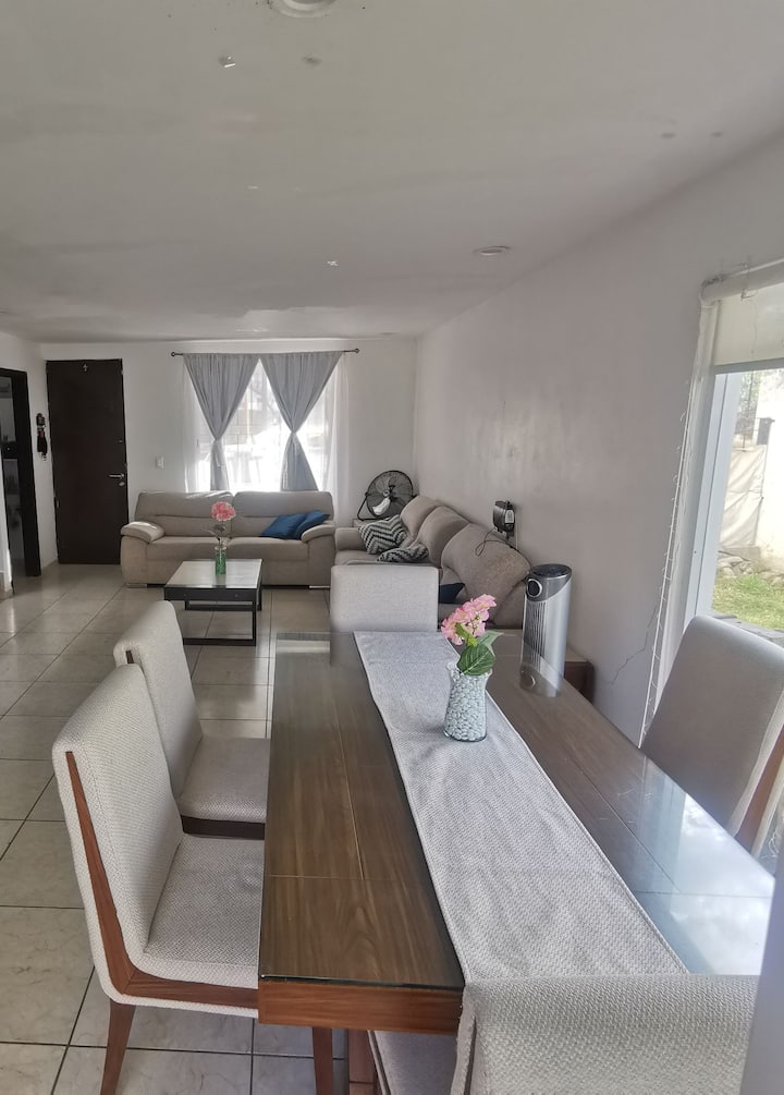 Casa A Solo 7 Minutos D La Feria - Aguascalientes