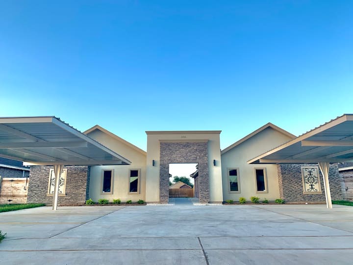 Brand New Furnished Apartment!⭐️ - Edinburg, TX