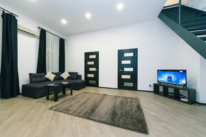 Vip Penthouse 170 Sq.m. Near Independance Sq,mkh16 - Kiev