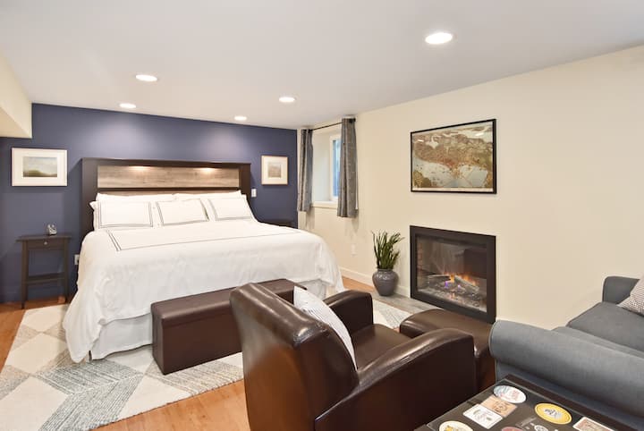 Welcome To The Library - A Modern Studio Apartment - Seattle, WA