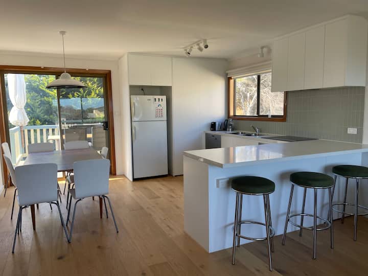 Cape Pat Beach House. 500m To Beach & Shops - Inverloch