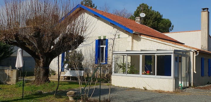 Charmante Maison Charentaise Centre Ville Meschers - Meschers-sur-Gironde