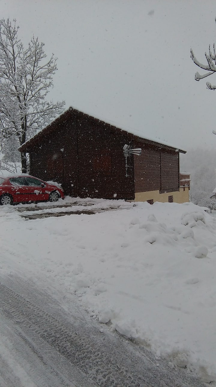 Chalet Avec Vue Sur Les Montagnes Et Sur La Nature - Le Dévoluy