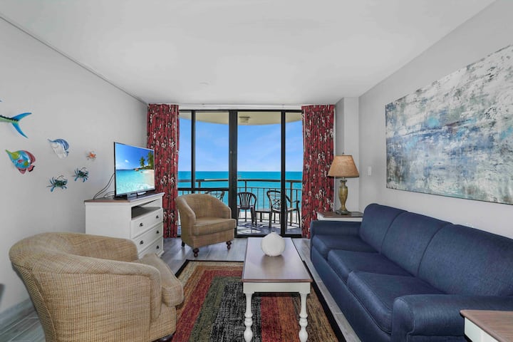 Great Direct Oceanfront 1 Br/1ba Central Location