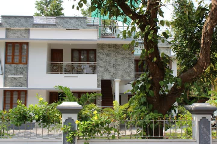 Dalerosa Flat No: 01 - Varkala