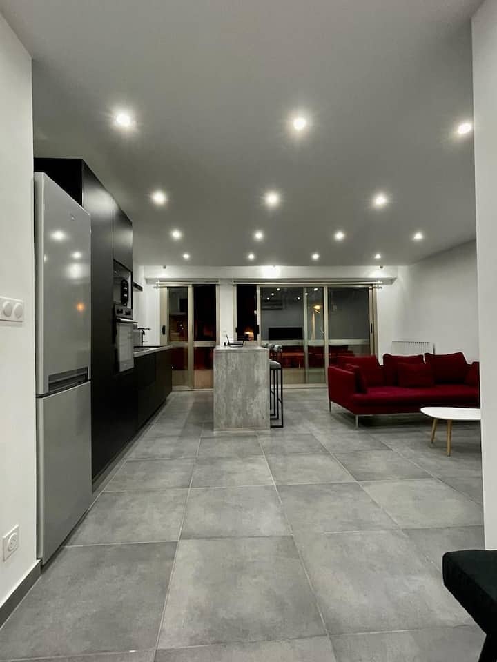 Appartement 3 Pièces Refait à Neuf. Centre-ville. - Menton