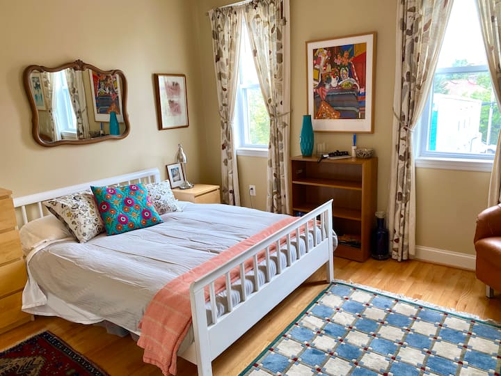 Private Room, Modern Apt In Hampden - Baltimore, MD