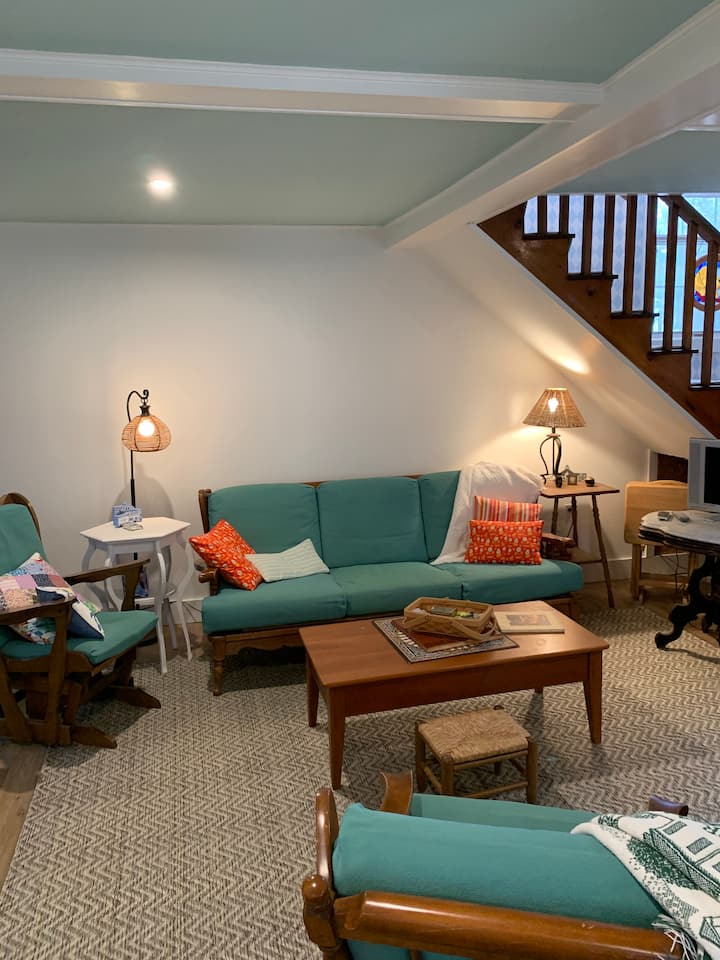 Classic Ocean Park Cottage - Biddeford, ME