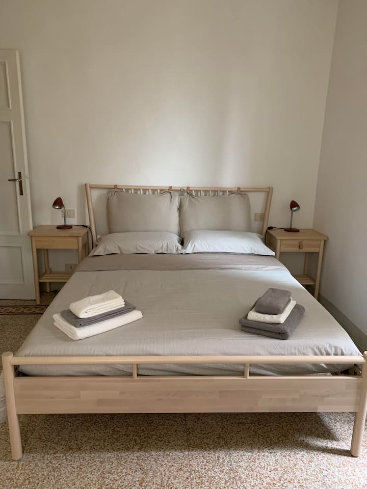 Live Like A Local In Strategically Located Apt - Lucca