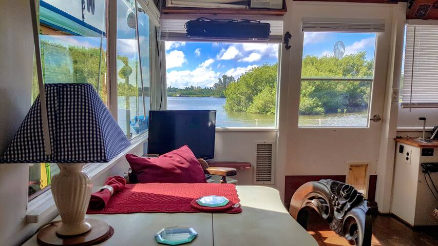10 Best Houseboats For Rent In Florida, The USA - Updated | Trip101