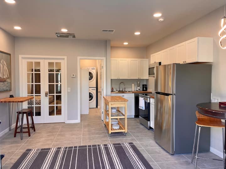 Remodeled One Bedroom Condo In Mid-town - Tucson, AZ