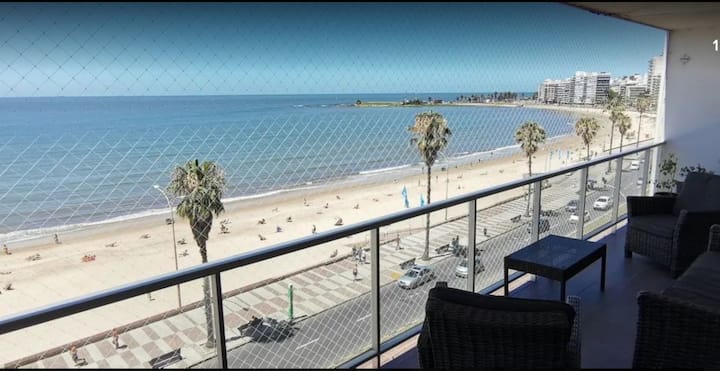 Hermoso Apartamento Con La Mejor Vista De Montevideo!!! - Montevideo