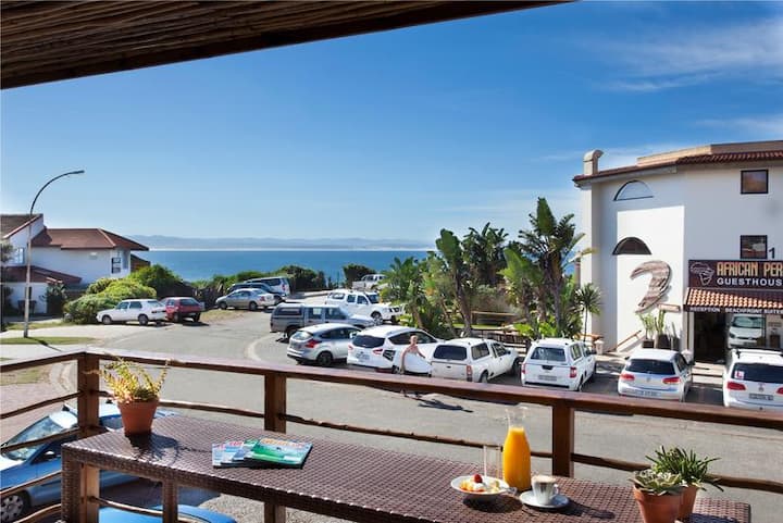 Twin Room At Aloe Again On Supertubes - Jeffreys Bay