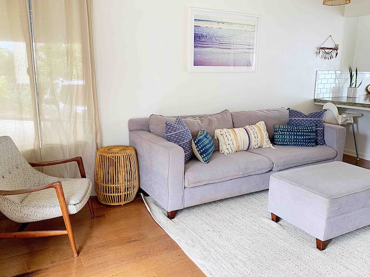 Beach House In Leucadia With Parking And Yard. - Encinitas, CA