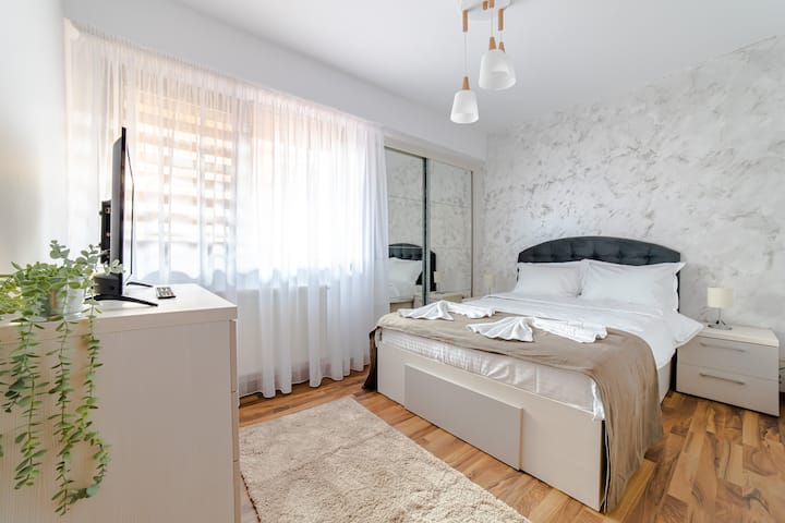 Mikras Luxury Apartment - Sinaia