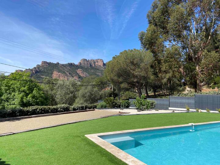 Huur Voor 4 Personen Op De Begane Grond In Villa - Puget-sur-Argens