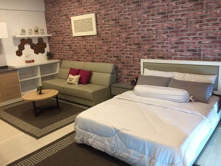 Zahra Evo Soho Studio Bangi Sentral (Free Wifi) - Bangi
