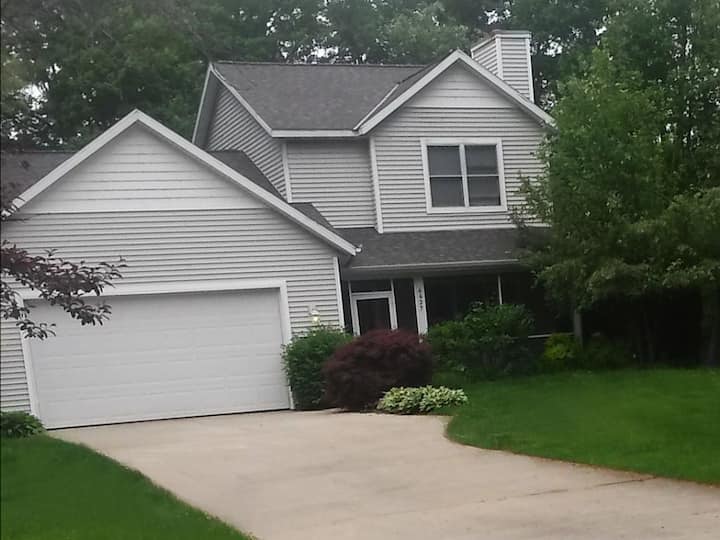 Saugatuck Family Cottage - Holland, MI
