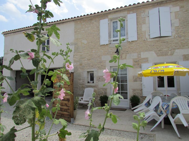 Maison De Vacances La Rochelle Gite Trois Etoiles - Périgny