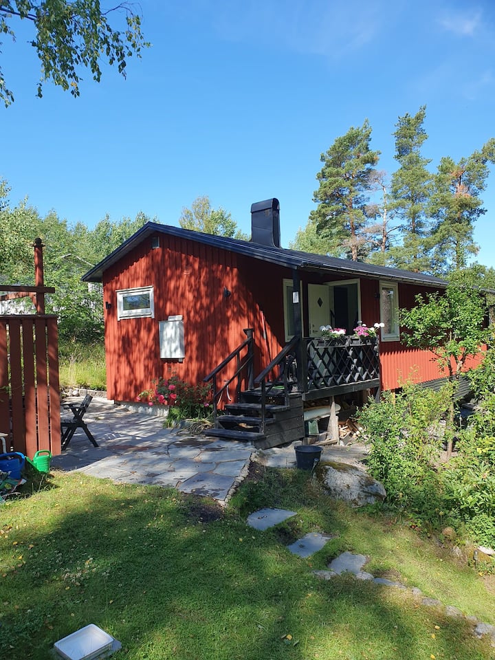 Fritidshus I Lugnt Läge - Västerhaninge