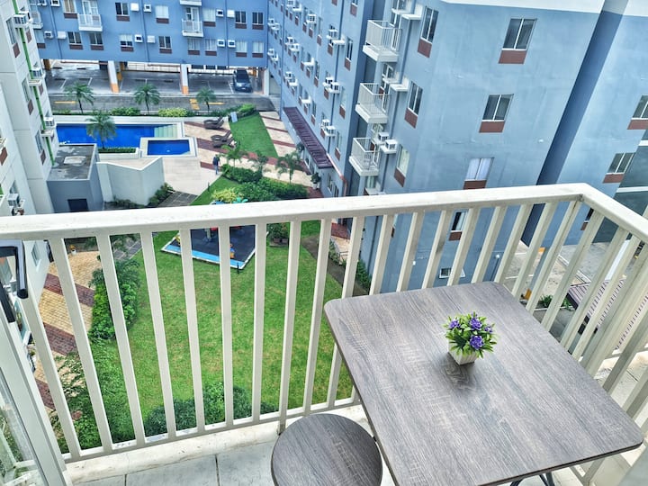 Bacolod Ayala Capitol Cozy Condo Kitchen Balcony - Bacolod