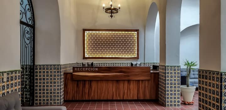 Habitación Triple/hotel Real De Castilla/#205 - Guadalajara
