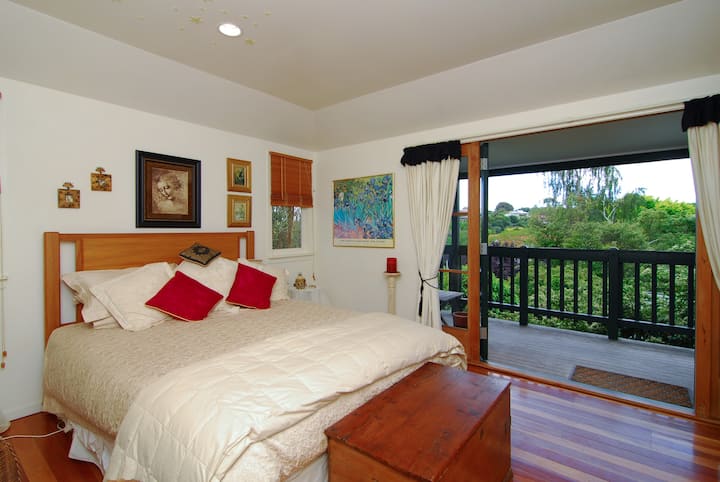 Boutique Room With A View In A Tranquil Setting - Havelock North