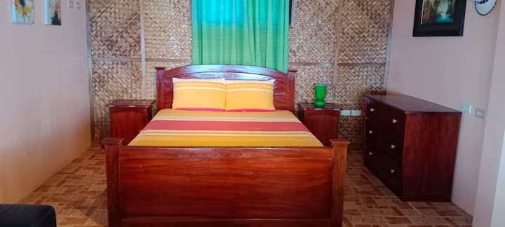 A Place Like A Paradise. - Pinamalayan