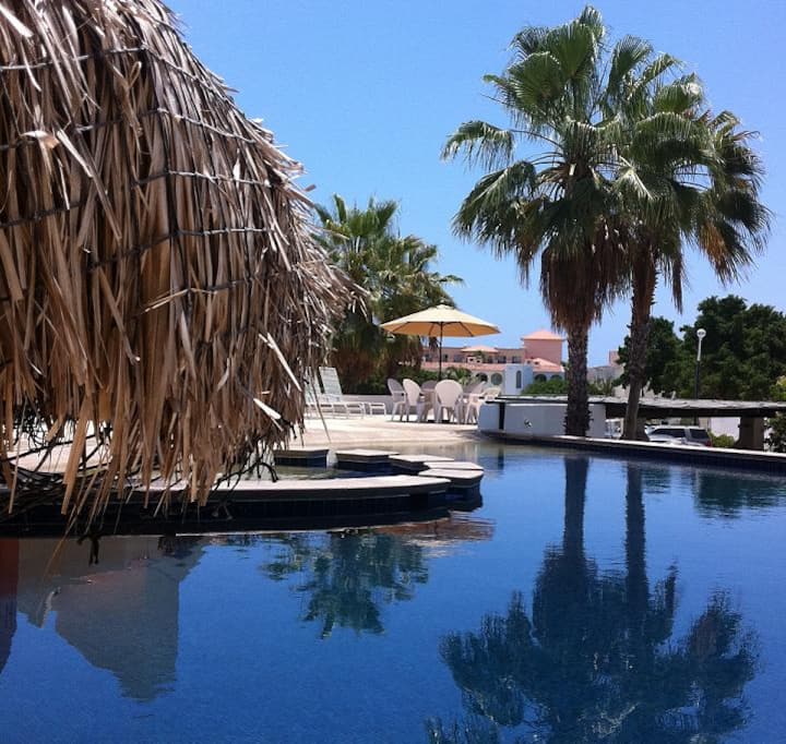 One-bedroom & Loft, A Short Walk To The Beach - San José del Cabo