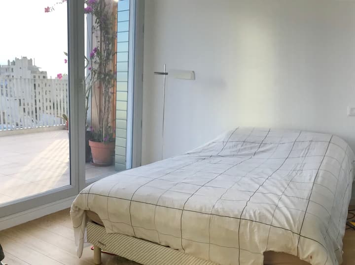 Suite Avec Salle De Bains Privée - Terrasse 100m² - Marseille