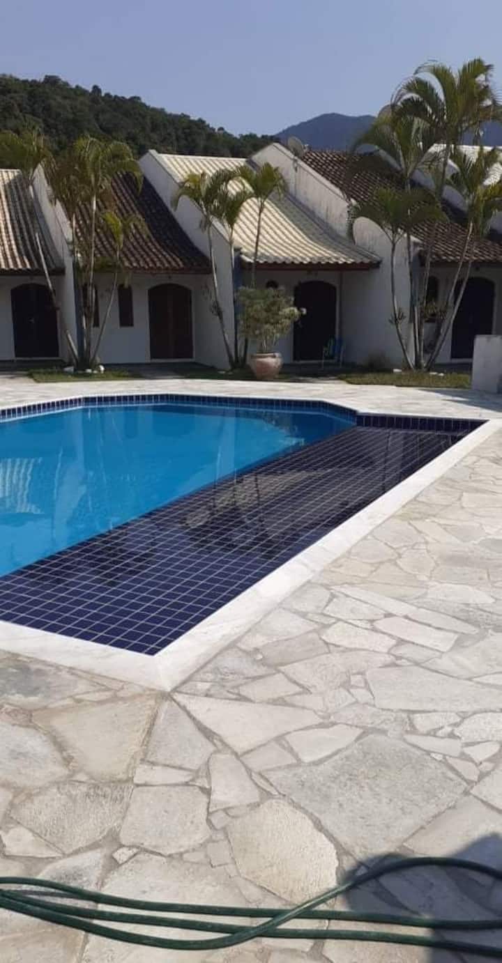 Casa Em Condomínio, 300m Da Praia De Massaguaçu !! - Caraguatatuba