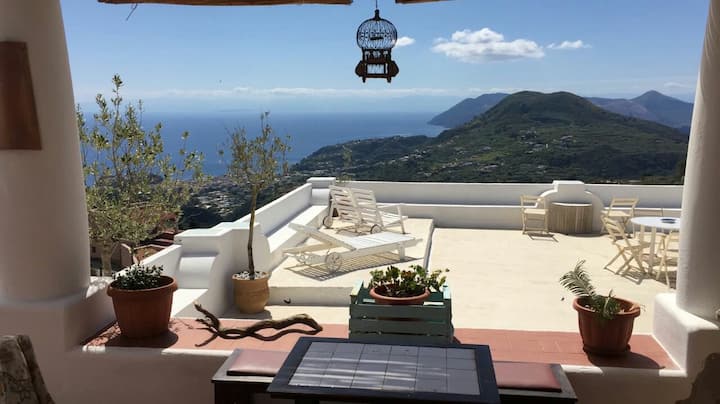 Il Perciato- Beautiful Sea View Patio Over Lipari - Lipari