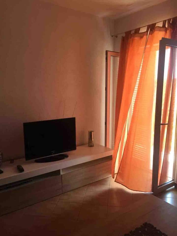 Schöne Ferienwohnung Mit Meer Blick - Omiš