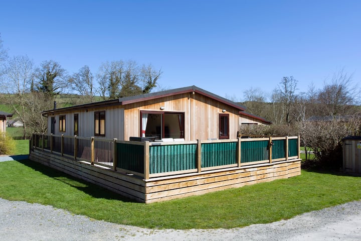 Hazel Lodge A Luxury Cabin Holiday - Strefford