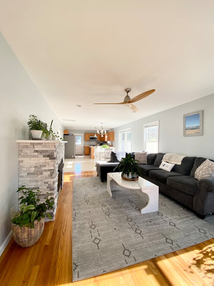 Entire 3rd Floor With Waterview Balconies - Bay Head, NJ