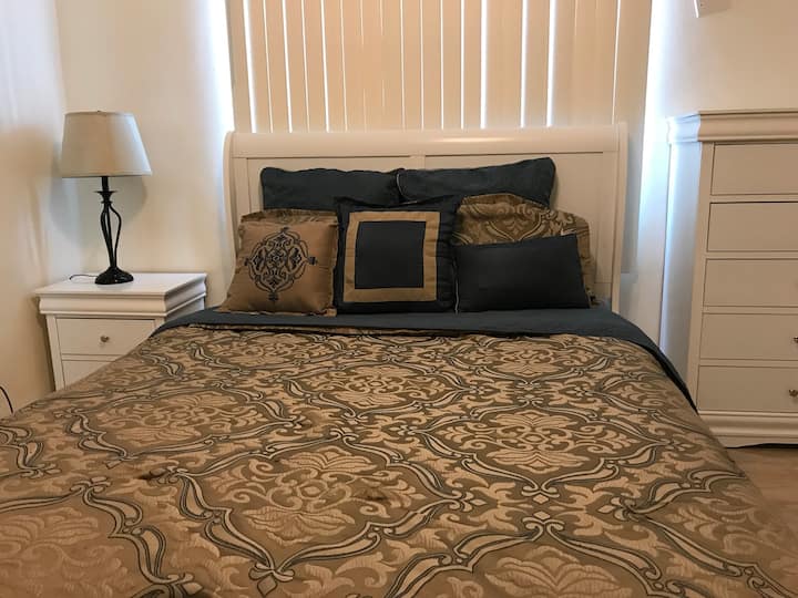 Free Parking/wifi 2br/1bath Tumon - Guam