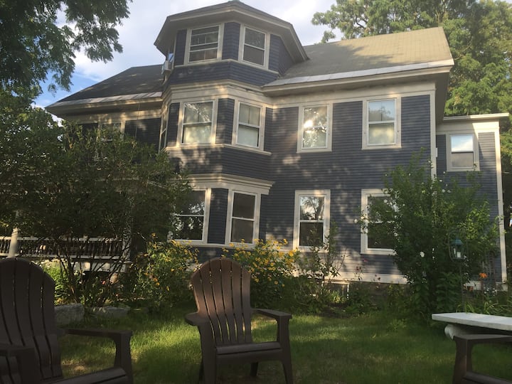 One Bedroom Apartment In Victorian Home - Saratoga Springs, NY