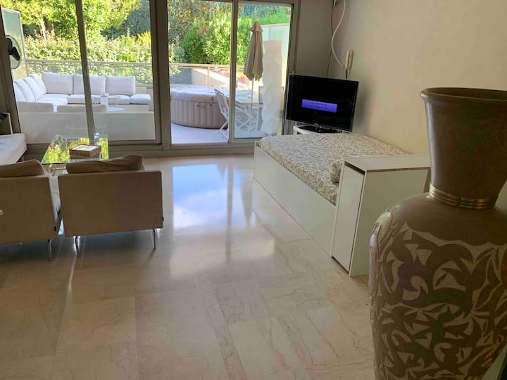 Superbe Terrasse Privative Magnifique Piscine - カンヌ