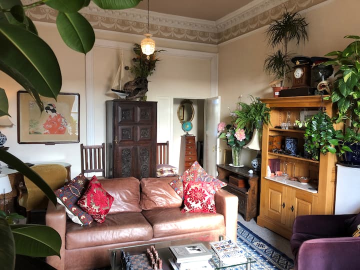 Plant Yourself In The Centre Of Bath, Free Parking - Bath