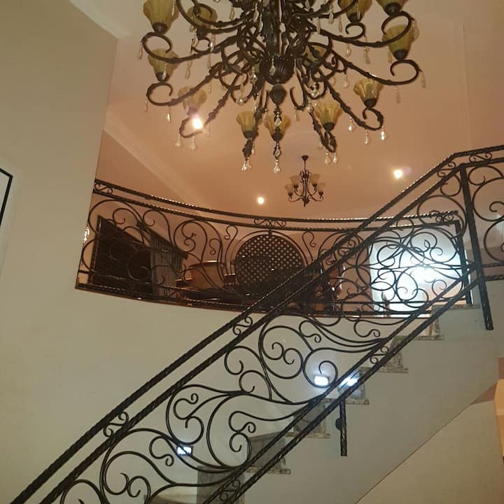 Aquila And Priscilla Guesthouse - Faith - Nigel