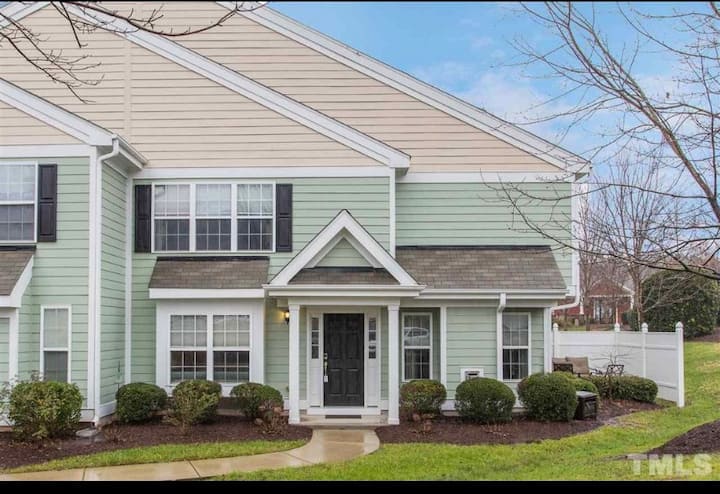 Well Appointed Townhome In Wake Forest! - Wake Forest, NC