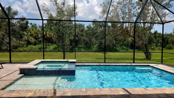 New 4-bedroom House With Saltwater Pool And Spa! - North Port, FL