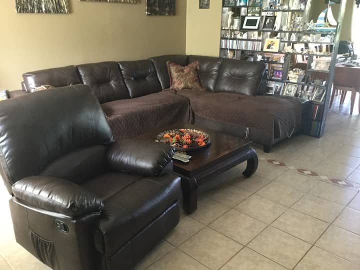 Cozy,clean And Private Room In Villa - Homestead, FL