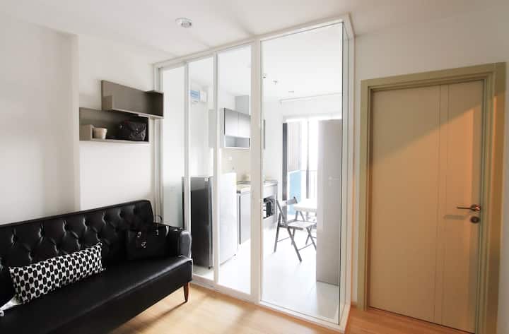 Modern Furnished 1 Bedroom Flat - Bangkok