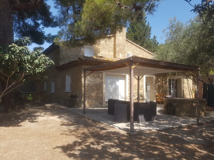 Au Calme, Maison Provençale. - Istres