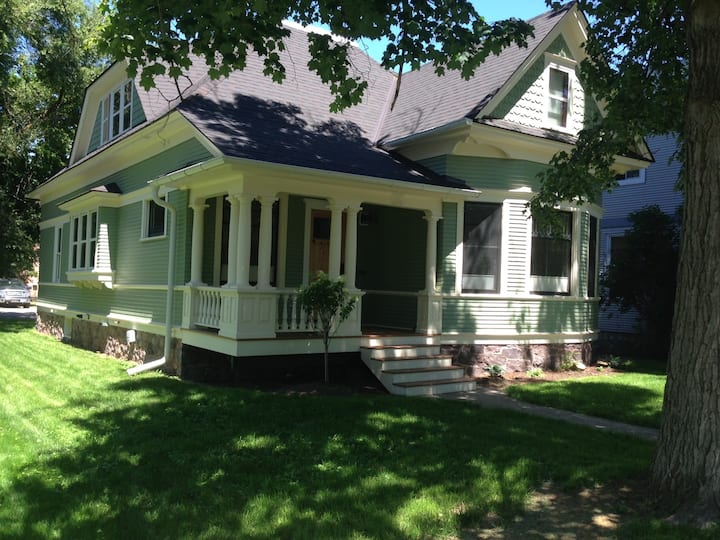 Historic Home In Vibrant Heart Of Missoula - Missoula, MT
