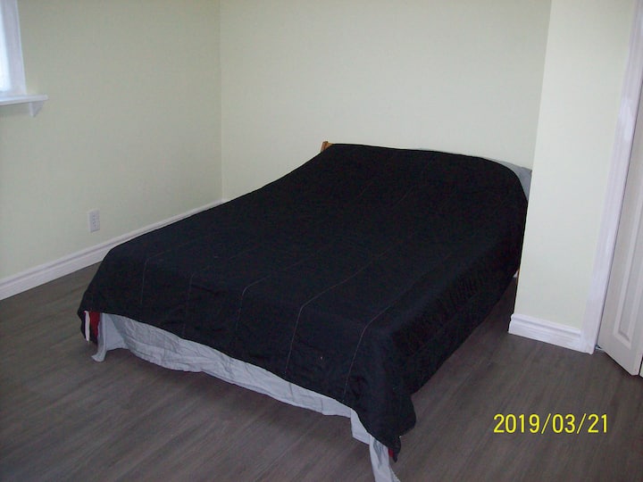 #5 Front Room, St. Thomas Downtown - St. Thomas