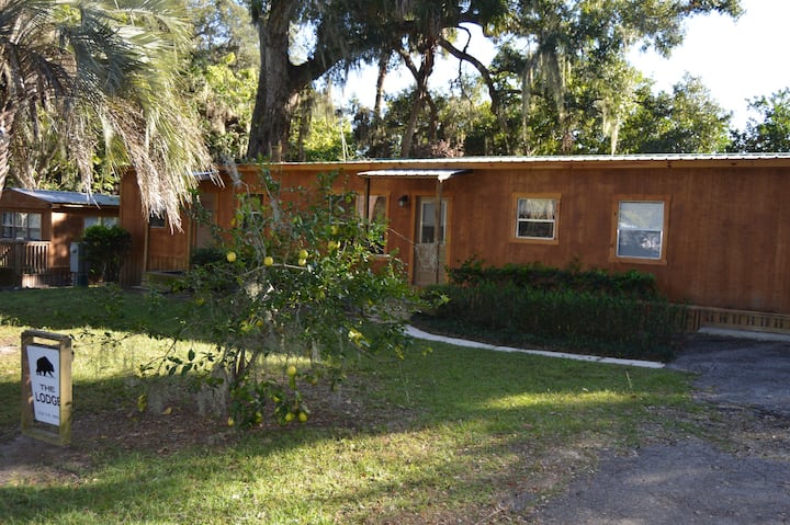 The Lodge - Lochloosa Lake, FL